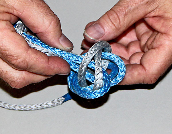 How to Tie A Button Knot