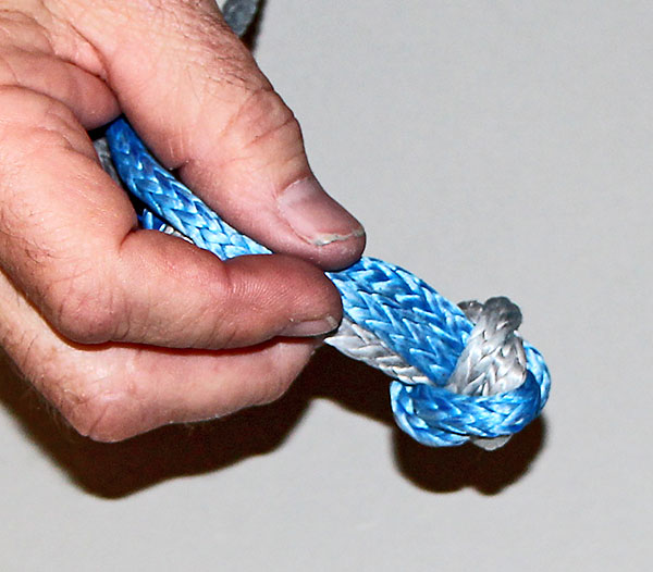 How to Tie A Button Knot