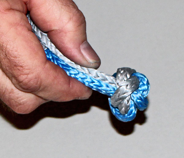 How to Tie A Button Knot