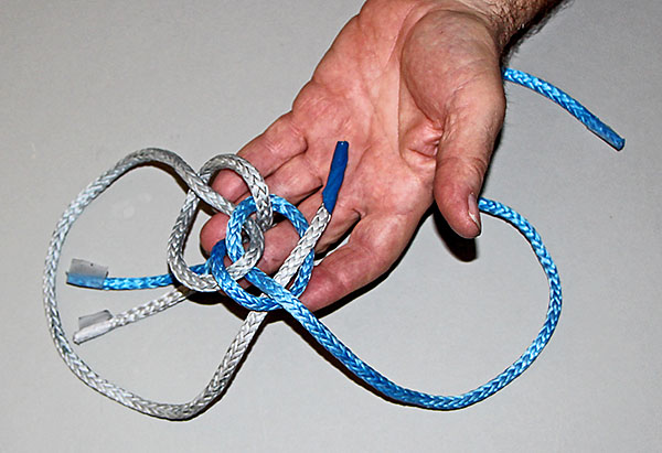 How to Tie A Button Knot