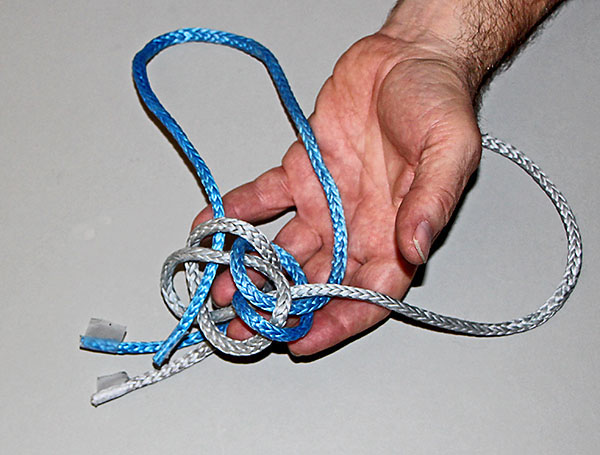 How to Tie A Button Knot